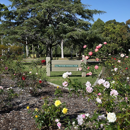 Pioneers Memorial Park - Take Your Pet